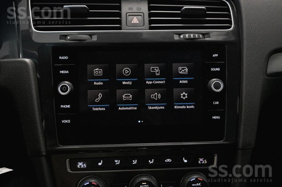 Balts Volkswagen Golf 2019 Rīga, ar dzinēja tilpumu 1.50 L un nobraukumu 69 tūkst. km par 13990 €, foto 13 vietnē AUTOMOTO.COM.LV