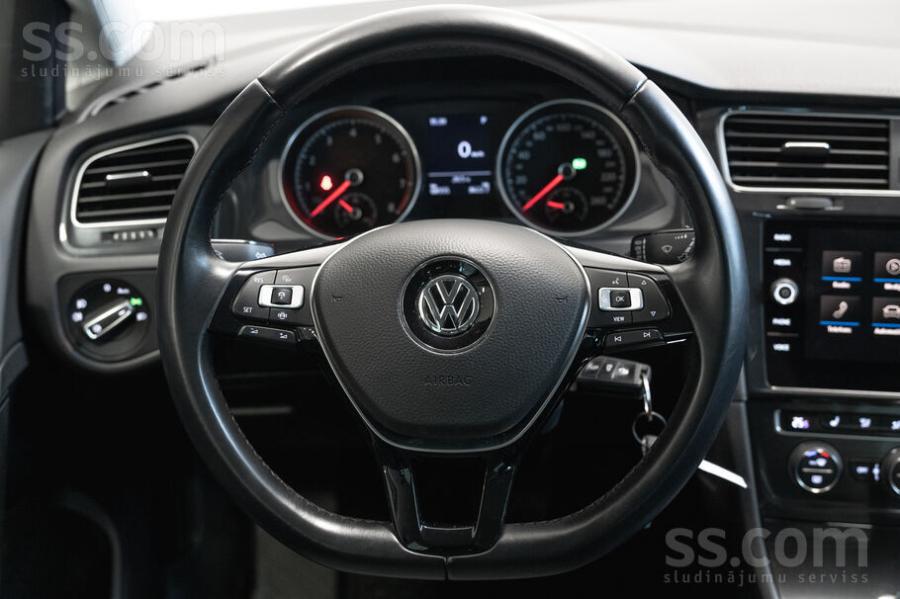 Balts Volkswagen Golf 2019 Rīga, ar dzinēja tilpumu 1.50 L un nobraukumu 69 tūkst. km par 13990 €, foto 14 vietnē AUTOMOTO.COM.LV