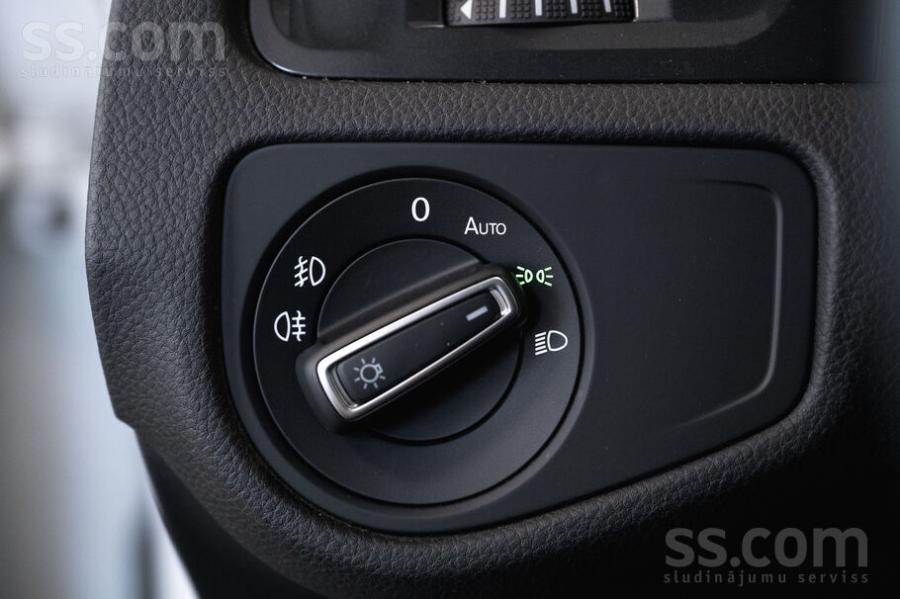 Balts Volkswagen Golf 2019 Rīga, ar dzinēja tilpumu 1.50 L un nobraukumu 69 tūkst. km par 13990 €, foto 16 vietnē AUTOMOTO.COM.LV