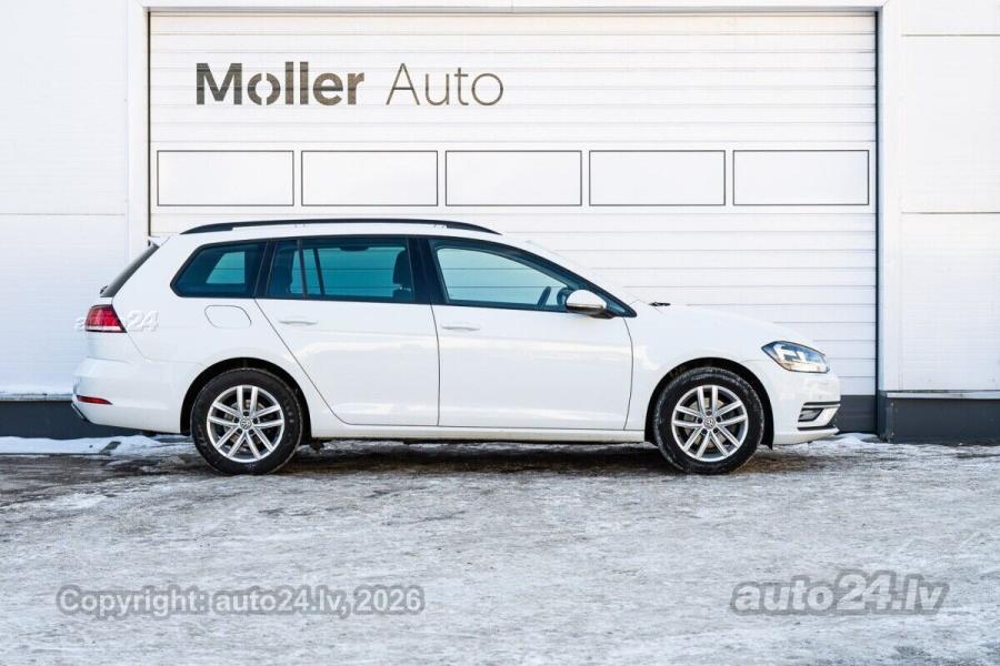 White Volkswagen Golf 2020 in Riga, with an engine capacity of 1.50 L and mileage of 119 thousand km for 13066 €, photo 5 on AUTOMOTO.COM.LV