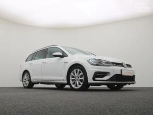 White Volkswagen Golf 2020 in Vilnius, with an engine capacity of 1.50 L and mileage of 178 thousand km for 13199 €, photo 12 on AUTOMOTO.COM.LV