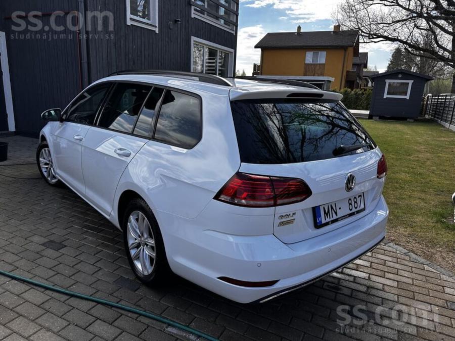 Balts Volkswagen Golf 2020 Rīga, ar dzinēja tilpumu 1.50 L un nobraukumu 75 tūkst. km par 13900 €, foto 4 vietnē AUTOMOTO.COM.LV