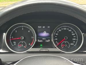 White Volkswagen Golf 2020 in Riga, with an engine capacity of 2.00 L and mileage of 213 thousand km for 10550 €, photo 7 on AUTOMOTO.COM.LV