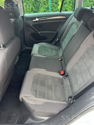 White Volkswagen Golf 2020 in Riga, with an engine capacity of 2.00 L and mileage of 213 thousand km for 10550 €, photo 11 on AUTOMOTO.COM.LV