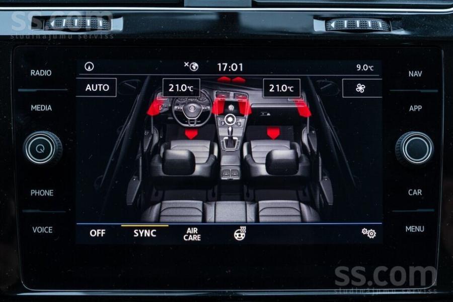 Balts Volkswagen Golf 2020 Rīga, ar dzinēja tilpumu 2.00 L un nobraukumu 212 tūkst. km par 11950 €, foto 14 vietnē AUTOMOTO.COM.LV