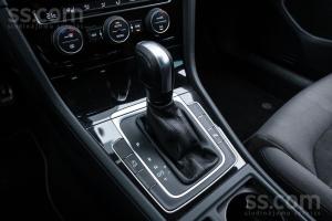 Balts Volkswagen Golf 2020 Rīga, ar dzinēja tilpumu 2.00 L un nobraukumu 212 tūkst. km par 11950 €, foto 17 vietnē AUTOMOTO.COM.LV