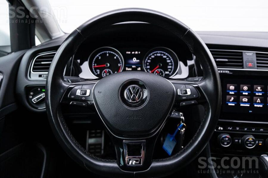 Balts Volkswagen Golf 2020 Rīga, ar dzinēja tilpumu 2.00 L un nobraukumu 212 tūkst. km par 11950 €, foto 22 vietnē AUTOMOTO.COM.LV