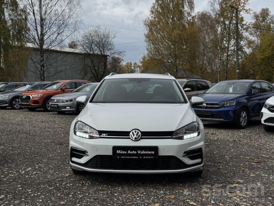White Volkswagen Golf 2020 in Valmiera, with an engine capacity of 2.00 L and mileage of 234 thousand km for 11500 €, photo 3 on AUTOMOTO.COM.LV