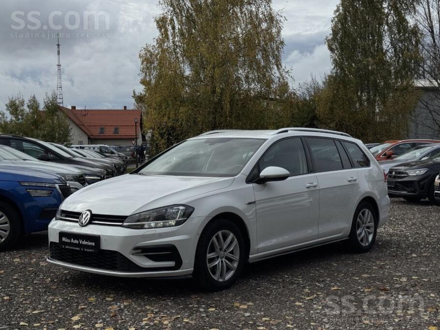 White Volkswagen Golf 2020 in Valmiera, with an engine capacity of 2.00 L and mileage of 234 thousand km for 11500 €, photo 4 on AUTOMOTO.COM.LV