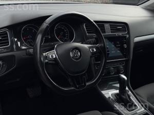 White Volkswagen Golf 2020 in Valmiera, with an engine capacity of 2.00 L and mileage of 234 thousand km for 11500 €, photo 8 on AUTOMOTO.COM.LV