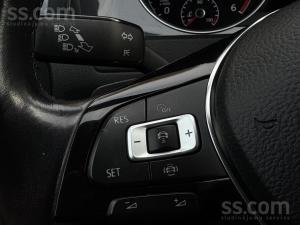 White Volkswagen Golf 2020 in Valmiera, with an engine capacity of 2.00 L and mileage of 234 thousand km for 11500 €, photo 11 on AUTOMOTO.COM.LV