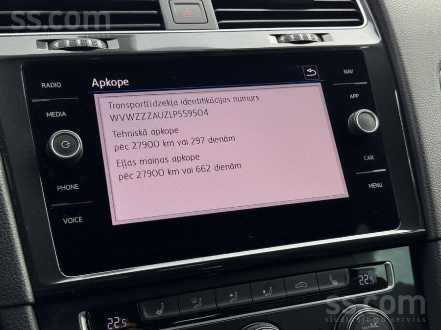 White Volkswagen Golf 2020 in Valmiera, with an engine capacity of 2.00 L and mileage of 234 thousand km for 11500 €, photo 17 on AUTOMOTO.COM.LV