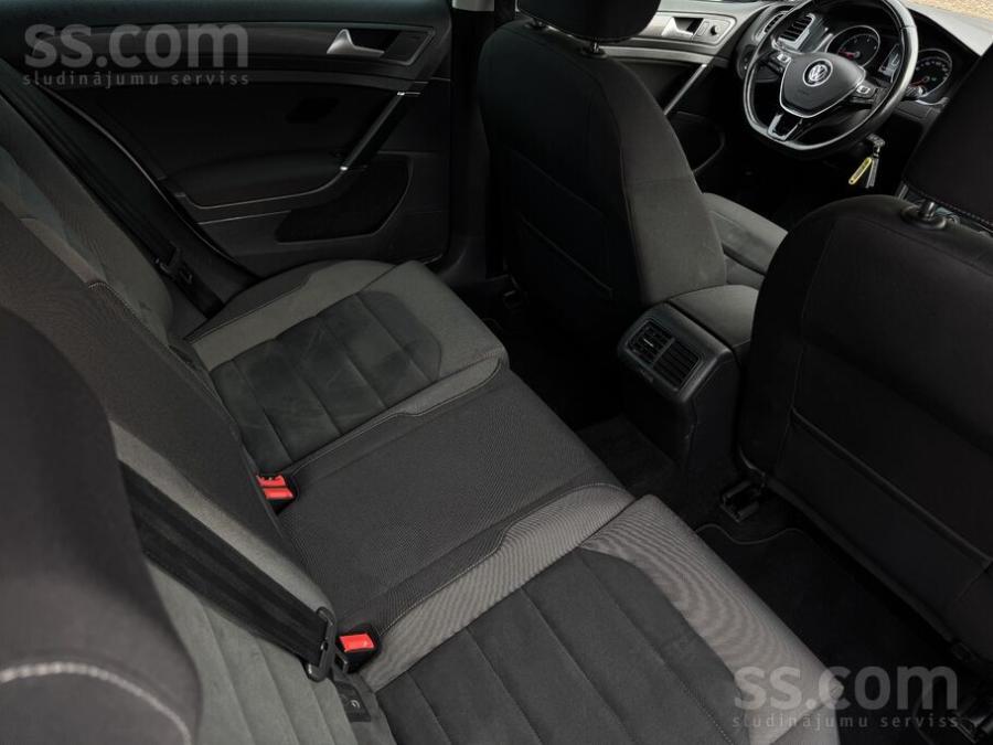 White Volkswagen Golf 2020 in Valmiera, with an engine capacity of 2.00 L and mileage of 234 thousand km for 11500 €, photo 20 on AUTOMOTO.COM.LV