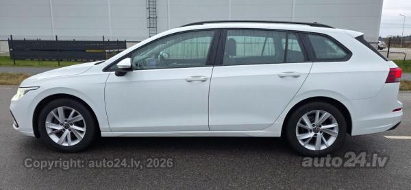 White Volkswagen Golf 2021 in Tallinn, with an engine capacity of 1.50 L and mileage of 256 thousand km for 16999 €, photo 5 on AUTOMOTO.COM.LV