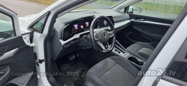 Balts Volkswagen Golf 2021 Tallina, ar dzinēja tilpumu 1.50 L un nobraukumu 256 tūkst. km par 16999 €, foto 11 vietnē AUTOMOTO.COM.LV