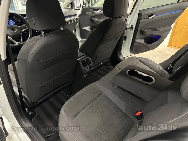 Balts Volkswagen Golf 2021 Tallina, ar dzinēja tilpumu 2.00 L un nobraukumu 199 tūkst. km par 15990 €, foto 11 vietnē AUTOMOTO.COM.LV