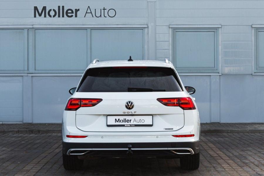 Balts Volkswagen Golf 2021 Ventspils, ar dzinēja tilpumu 2.00 L un nobraukumu 152 tūkst. km par 22500 €, foto 5 vietnē AUTOMOTO.COM.LV