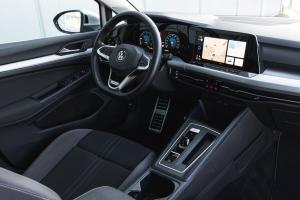 Balts Volkswagen Golf 2021 Ventspils, ar dzinēja tilpumu 2.00 L un nobraukumu 152 tūkst. km par 22500 €, foto 19 vietnē AUTOMOTO.COM.LV