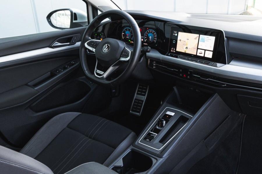 Balts Volkswagen Golf 2021 Ventspils, ar dzinēja tilpumu 2.00 L un nobraukumu 152 tūkst. km par 22500 €, foto 19 vietnē AUTOMOTO.COM.LV