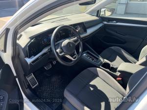 White Volkswagen Golf 2022 in Tallinn, with an engine capacity of 2.00 L and mileage of 175 thousand km for 22900 €, photo 10 on AUTOMOTO.COM.LV