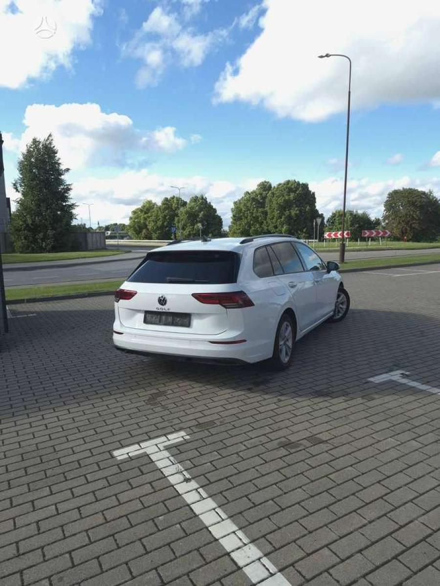 White Volkswagen Golf 2022 in Siauliai, with an engine capacity of 1.97 L and mileage of 267 thousand km for 10900 €, photo 4 on AUTOMOTO.COM.LV