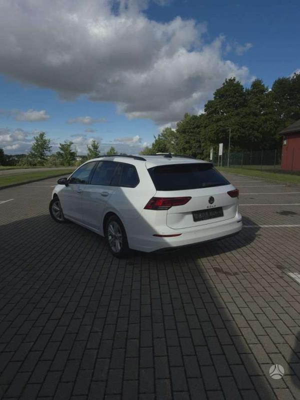 Balts Volkswagen Golf 2022 Šauļi, ar dzinēja tilpumu 1.97 L un nobraukumu 267 tūkst. km par 10900 €, foto 4 vietnē AUTOMOTO.COM.LV