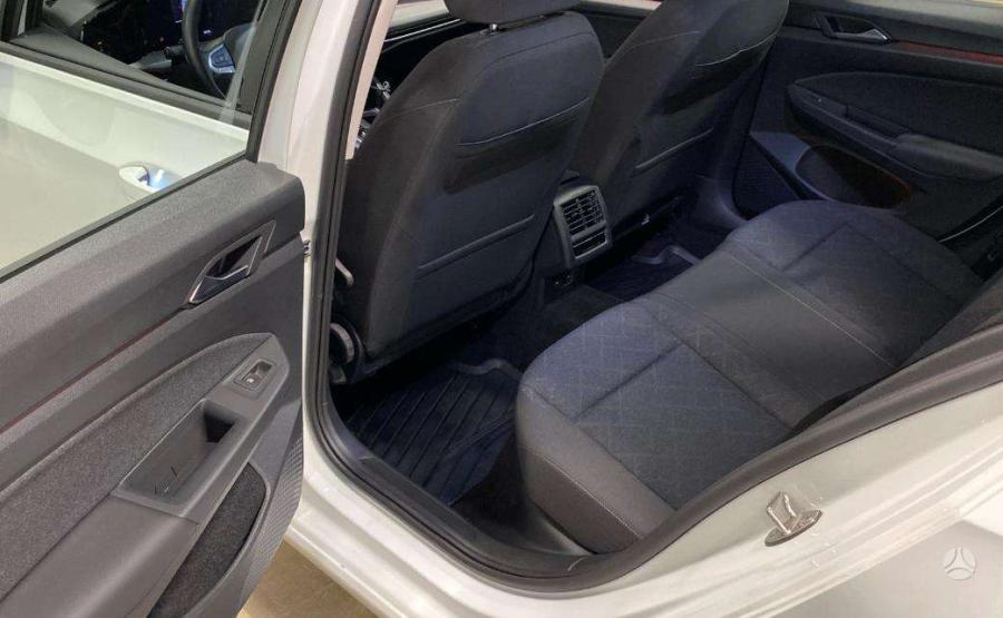 Balts Volkswagen Golf 2022 Viļņa, ar dzinēja tilpumu 1.50 L un nobraukumu 58 tūkst. km par 18275 €, foto 12 vietnē AUTOMOTO.COM.LV