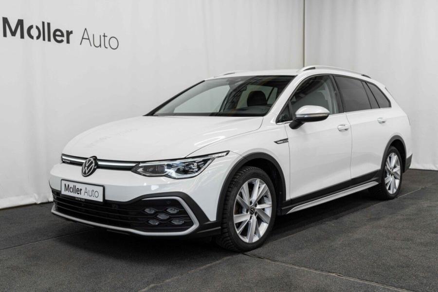Balts Volkswagen Golf 2022 Tallina, ar dzinēja tilpumu 2.00 L un nobraukumu 175 tūkst. km par 22900 €, foto 1 vietnē AUTOMOTO.COM.LV