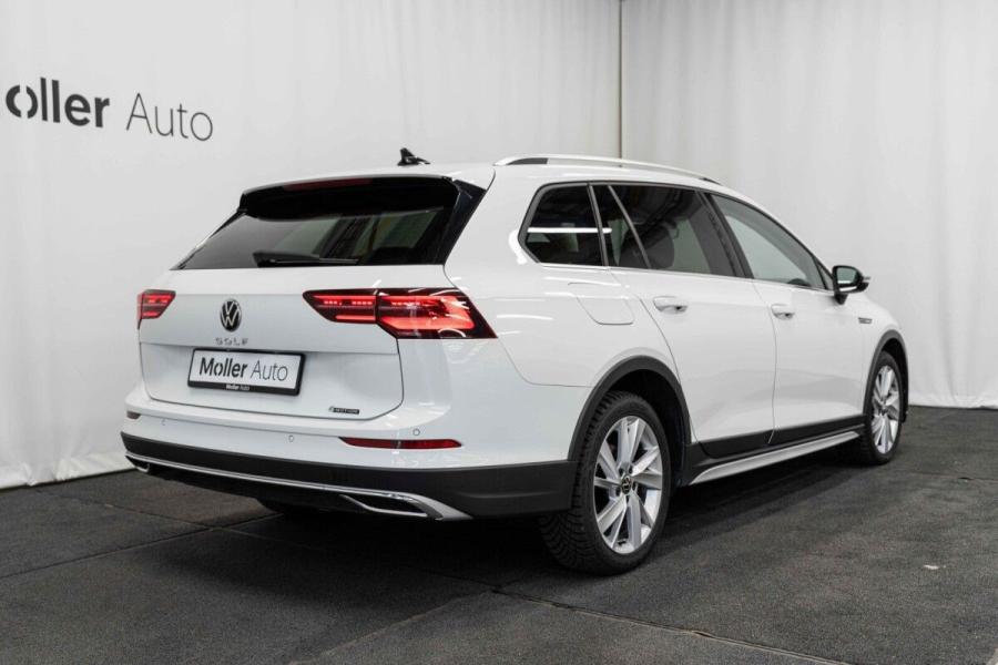 Balts Volkswagen Golf 2022 Tallina, ar dzinēja tilpumu 2.00 L un nobraukumu 175 tūkst. km par 22900 €, foto 6 vietnē AUTOMOTO.COM.LV