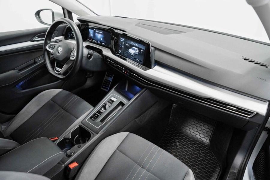 Balts Volkswagen Golf 2022 Tallina, ar dzinēja tilpumu 2.00 L un nobraukumu 175 tūkst. km par 22900 €, foto 8 vietnē AUTOMOTO.COM.LV
