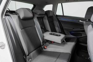 Balts Volkswagen Golf 2022 Tallina, ar dzinēja tilpumu 2.00 L un nobraukumu 175 tūkst. km par 22900 €, foto 14 vietnē AUTOMOTO.COM.LV