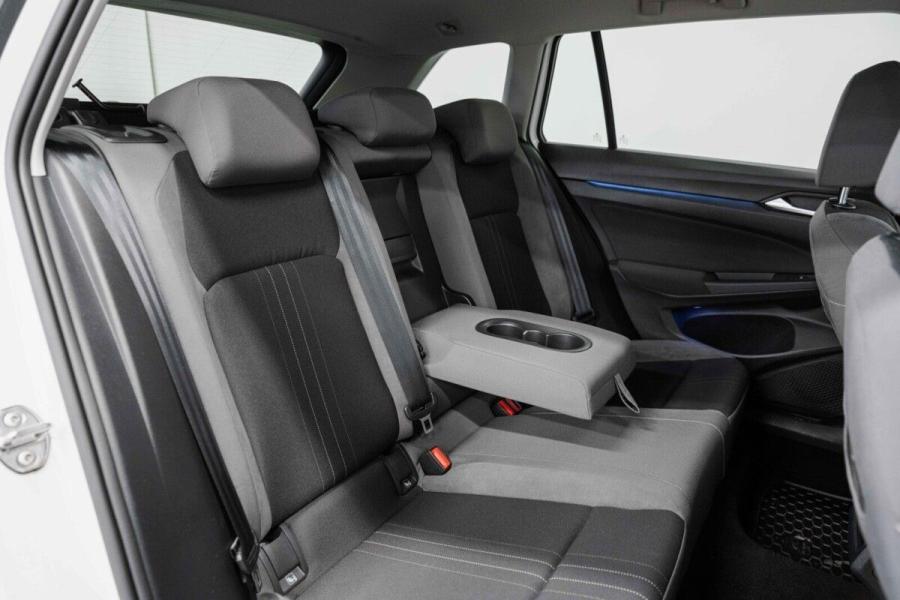 Balts Volkswagen Golf 2022 Tallina, ar dzinēja tilpumu 2.00 L un nobraukumu 175 tūkst. km par 22900 €, foto 14 vietnē AUTOMOTO.COM.LV
