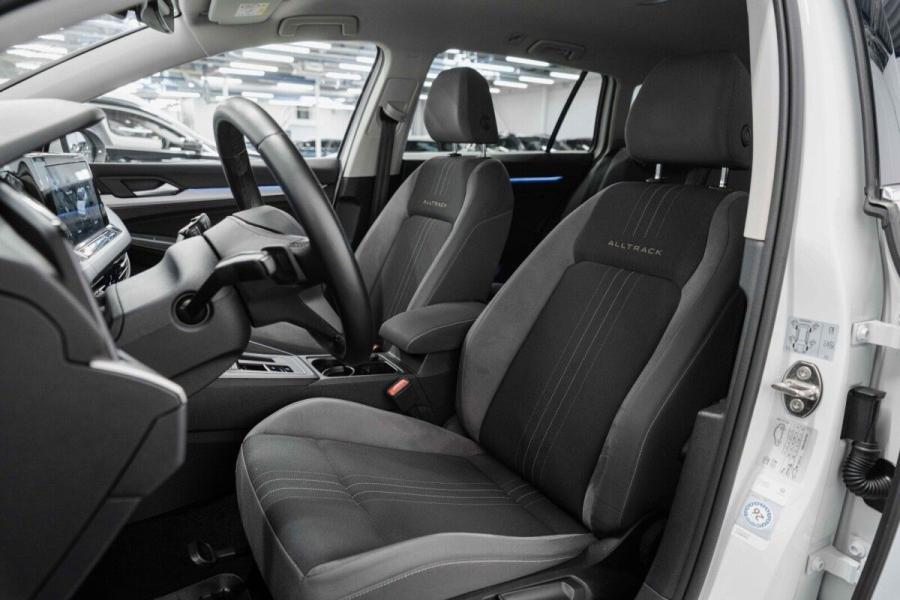 Balts Volkswagen Golf 2022 Tallina, ar dzinēja tilpumu 2.00 L un nobraukumu 175 tūkst. km par 22900 €, foto 15 vietnē AUTOMOTO.COM.LV