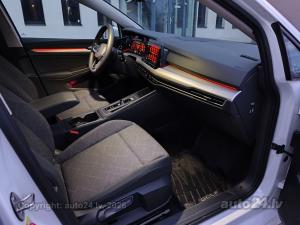 Balts Volkswagen Golf 2023 Tallina, ar dzinēja tilpumu 1.50 L un nobraukumu 49 tūkst. km par 16990 €, foto 9 vietnē AUTOMOTO.COM.LV