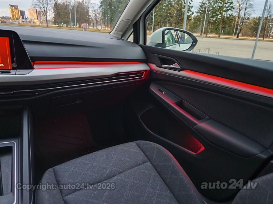 Balts Volkswagen Golf 2023 Tallina, ar dzinēja tilpumu 1.50 L un nobraukumu 49 tūkst. km par 16990 €, foto 12 vietnē AUTOMOTO.COM.LV