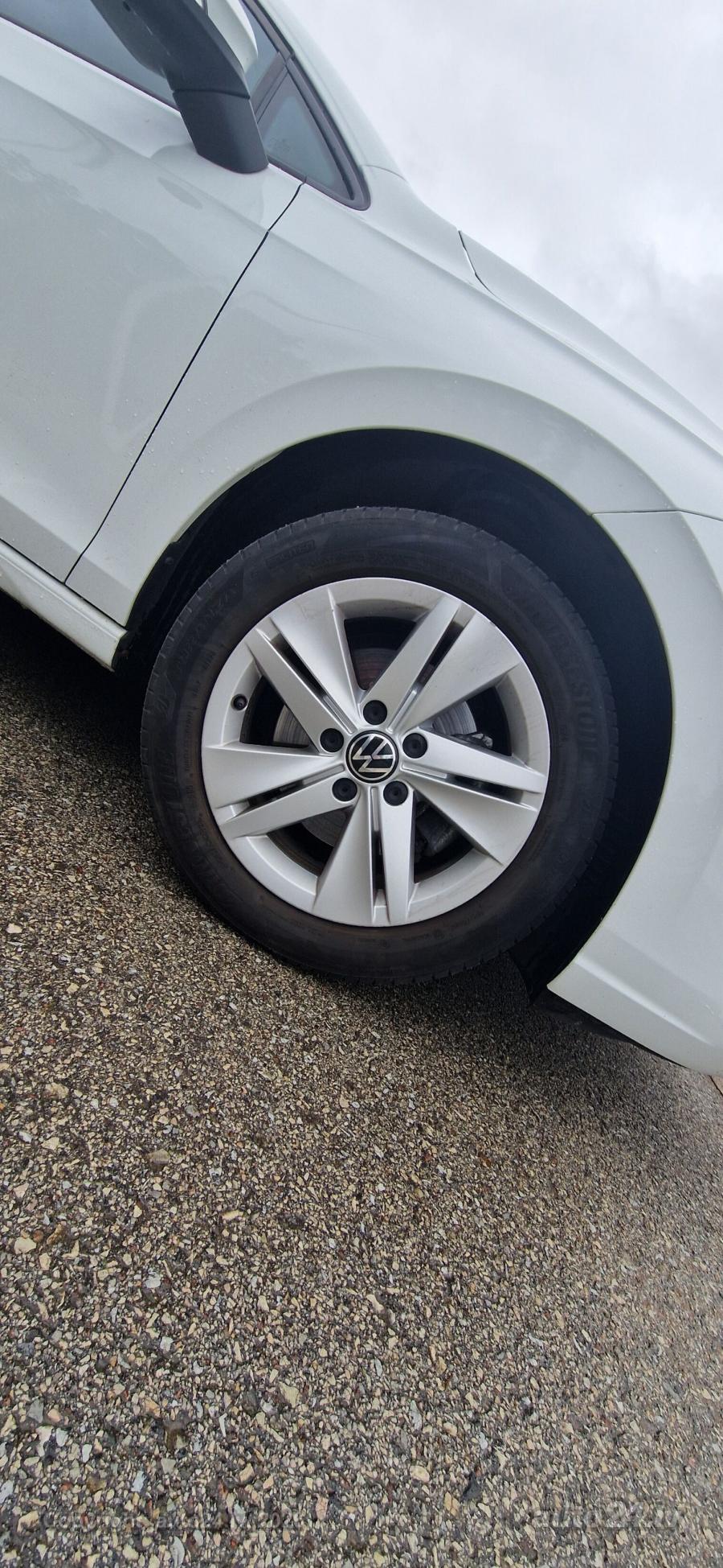 Balts Volkswagen Golf 2023 Pērnava, ar dzinēja tilpumu 1.50 L un nobraukumu 120 tūkst. km par 20999 €, foto 10 vietnē AUTOMOTO.COM.LV