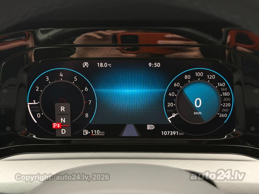 White Volkswagen Golf 2023 in Parnu, with an engine capacity of 1.50 L and mileage of 99 thousand km for 18950 €, photo 18 on AUTOMOTO.COM.LV