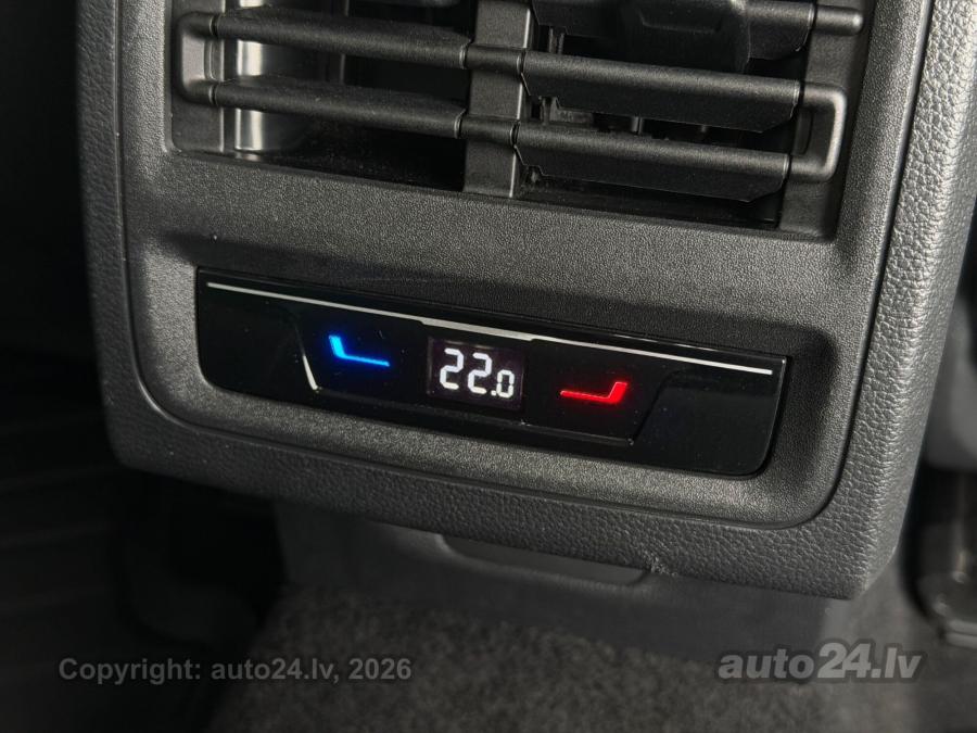 White Volkswagen Golf 2023 in Parnu, with an engine capacity of 1.50 L and mileage of 99 thousand km for 18950 €, photo 20 on AUTOMOTO.COM.LV