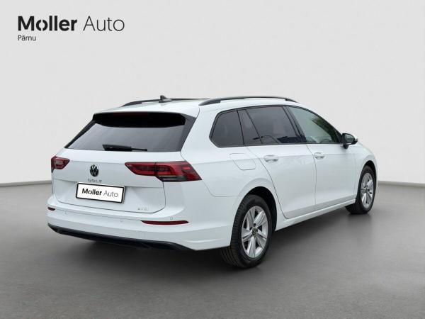 Balts Volkswagen Golf 2023 Pērnava, ar dzinēja tilpumu 1.50 L un nobraukumu 114 tūkst. km par 18850 €, foto 2 vietnē AUTOMOTO.COM.LV