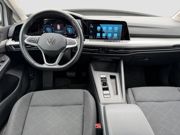 Balts Volkswagen Golf 2023 Pērnava, ar dzinēja tilpumu 1.50 L un nobraukumu 114 tūkst. km par 18850 €, foto 6 vietnē AUTOMOTO.COM.LV
