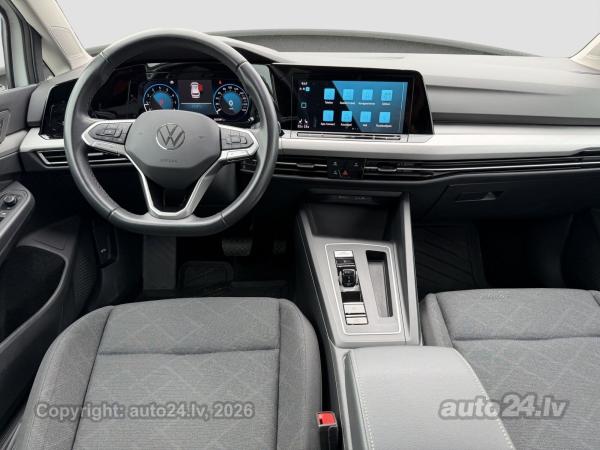White Volkswagen Golf 2023 in Parnu, with an engine capacity of 1.50 L and mileage of 120 thousand km for 18900 €, photo 7 on AUTOMOTO.COM.LV