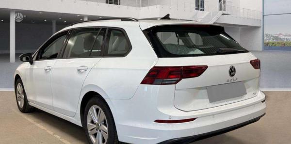Volkswagen Golf 2023 Viļņa vietnē Balts Volkswagen Golf 2023 Viļņa, ar dzinēja tilpumu 1.50 L un nobraukumu 50 tūkst. km par 19785 €, foto 5 vietnē AUTOMOTO.COM.LV