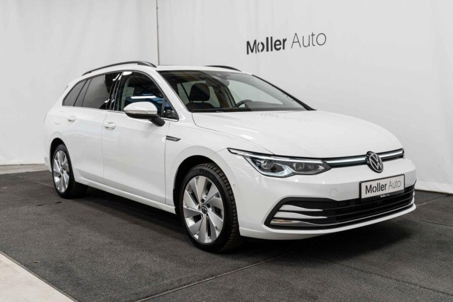 White Volkswagen Golf 2023 in Tallinn, with an engine capacity of 2.00 L and mileage of 125 thousand km for 20900 €, photo 7 on AUTOMOTO.COM.LV