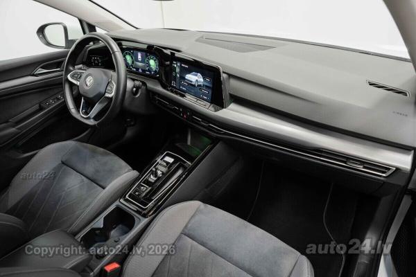 Volkswagen Golf 2023 in Tallinn on AUTOMOTO.COM.LV White Volkswagen Golf 2023 in Tallinn, with an engine capacity of 2.00 L and mileage of 125 thousand km for 20900 €, photo 8 on AUTOMOTO.COM.LV