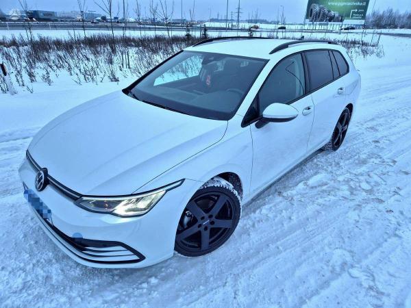 Balts Volkswagen Golf 2024 Kauņa, ar dzinēja tilpumu 1.50 L un nobraukumu 20 tūkst. km par 20200 €, foto 2 vietnē AUTOMOTO.COM.LV