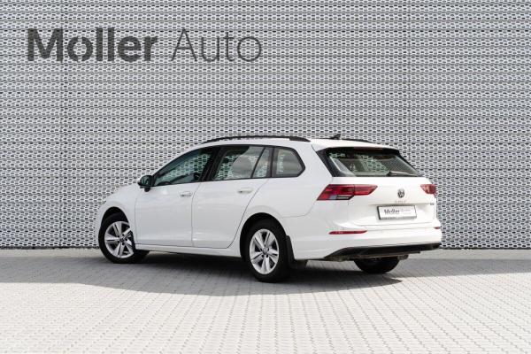 Volkswagen Golf 2024 Mārupe vietnē Balts Volkswagen Golf 2024 Mārupe, ar dzinēja tilpumu 2.00 L un nobraukumu 59 tūkst. km par 21900 €, foto 4 vietnē AUTOMOTO.COM.LV