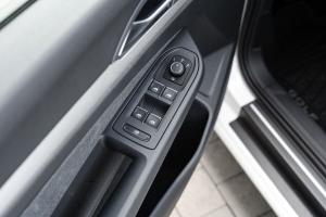 Balts Volkswagen Golf 2024 Mārupe, ar dzinēja tilpumu 2.00 L un nobraukumu 59 tūkst. km par 21900 €, foto 8 vietnē AUTOMOTO.COM.LV