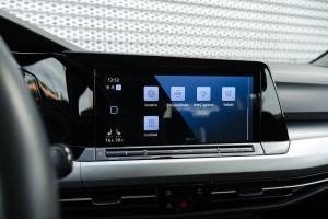 Balts Volkswagen Golf 2024 Mārupe, ar dzinēja tilpumu 2.00 L un nobraukumu 59 tūkst. km par 21900 €, foto 16 vietnē AUTOMOTO.COM.LV