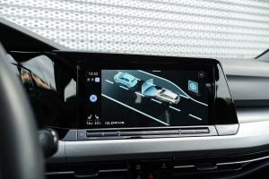Balts Volkswagen Golf 2024 Mārupe, ar dzinēja tilpumu 2.00 L un nobraukumu 59 tūkst. km par 21900 €, foto 17 vietnē AUTOMOTO.COM.LV