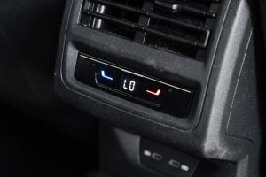 Balts Volkswagen Golf 2024 Mārupe, ar dzinēja tilpumu 2.00 L un nobraukumu 59 tūkst. km par 21900 €, foto 22 vietnē AUTOMOTO.COM.LV
